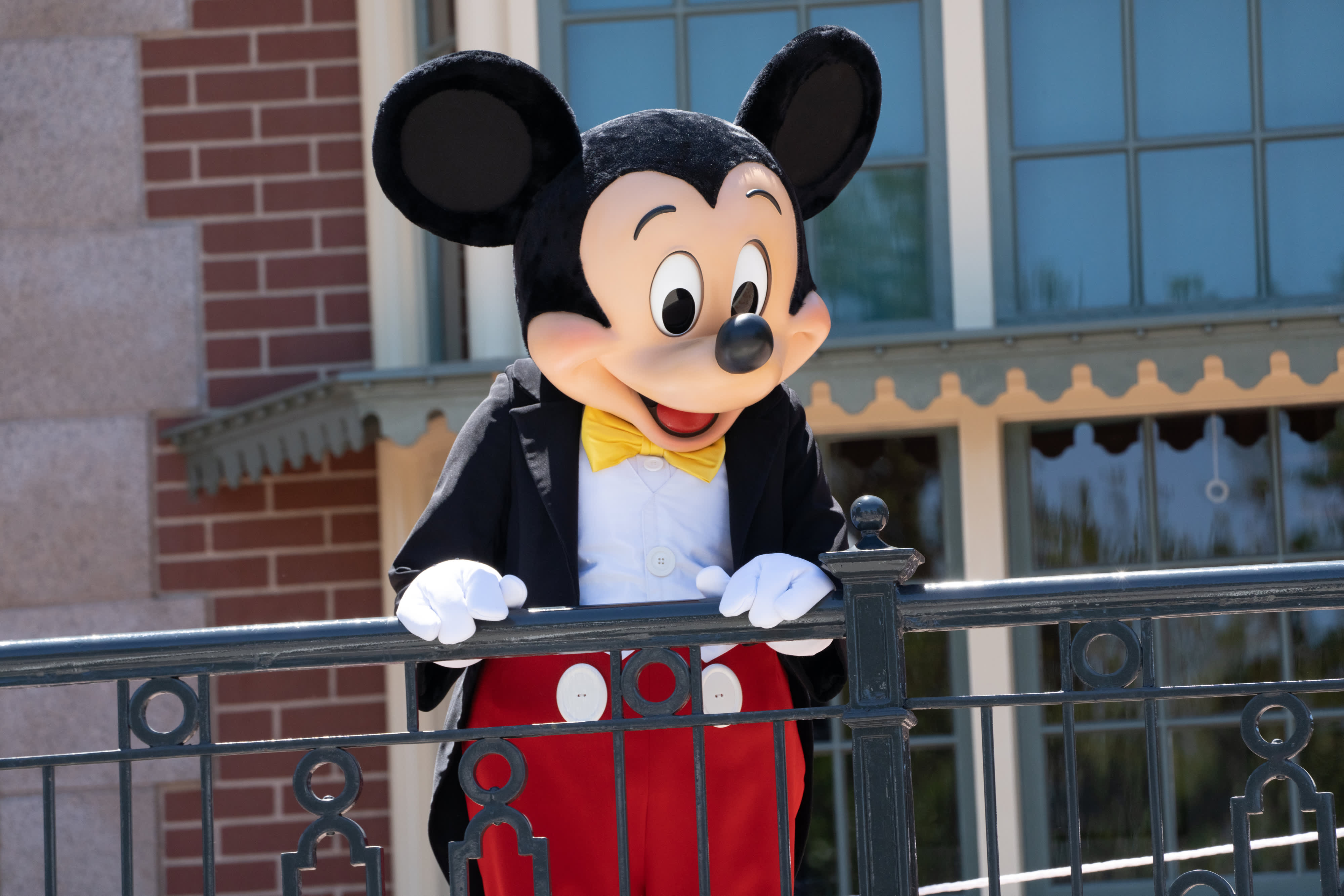 Estados Unidos: Mickey Mouse queda libre de derechos de autor ...