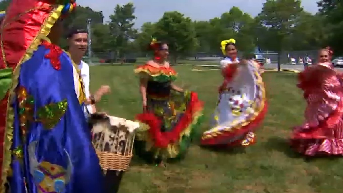 Festival colombiano en Chicago, celebra con música y bailes – Telemundo ...