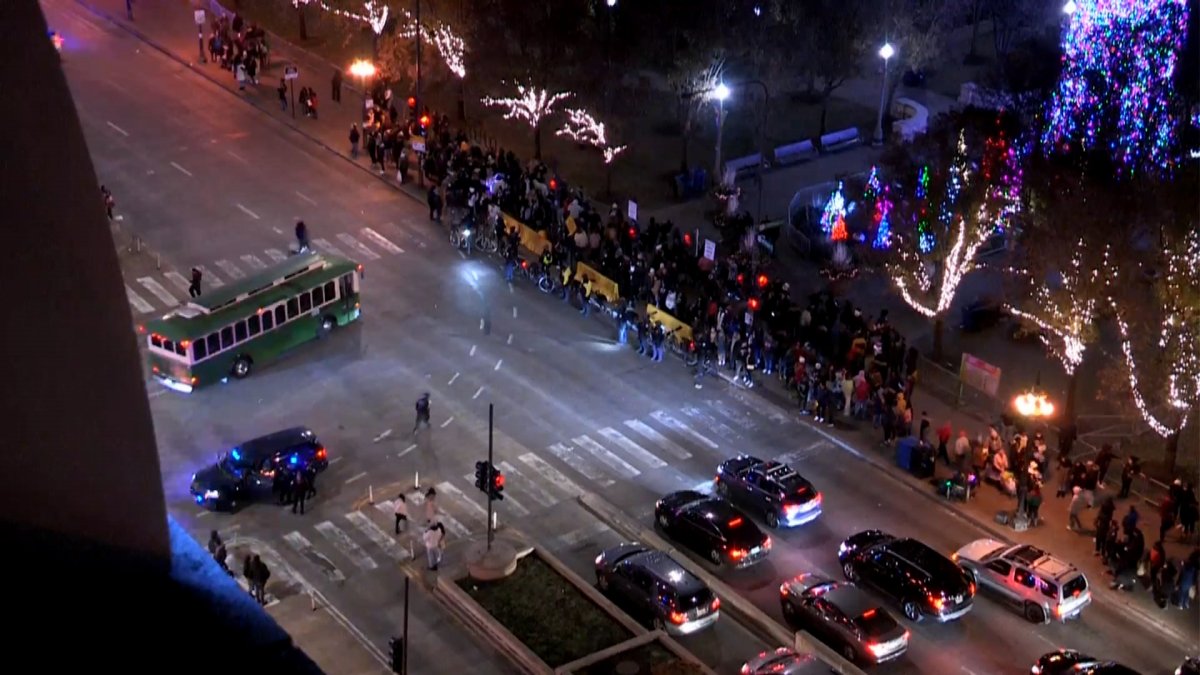 Reportan ataques en el centro de Chicago este fin de semana – Telemundo ...
