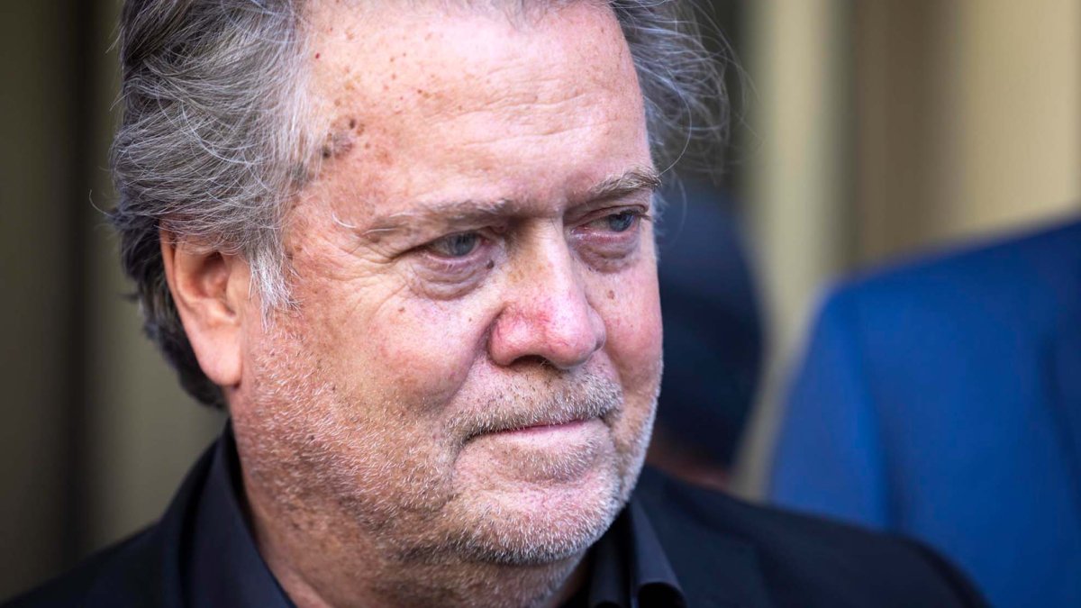 Steve Bannon es liberado de prisión tras cumplir sentencia – Telemundo ...