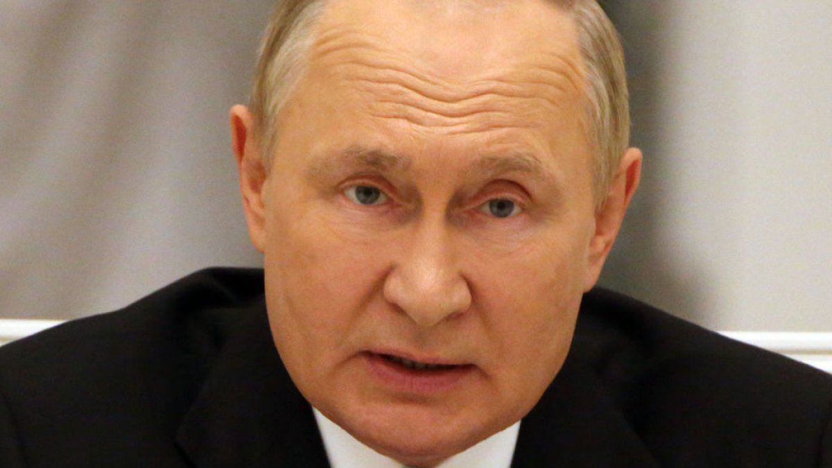 Vladimir Putin cumple 70 años – Telemundo Chicago