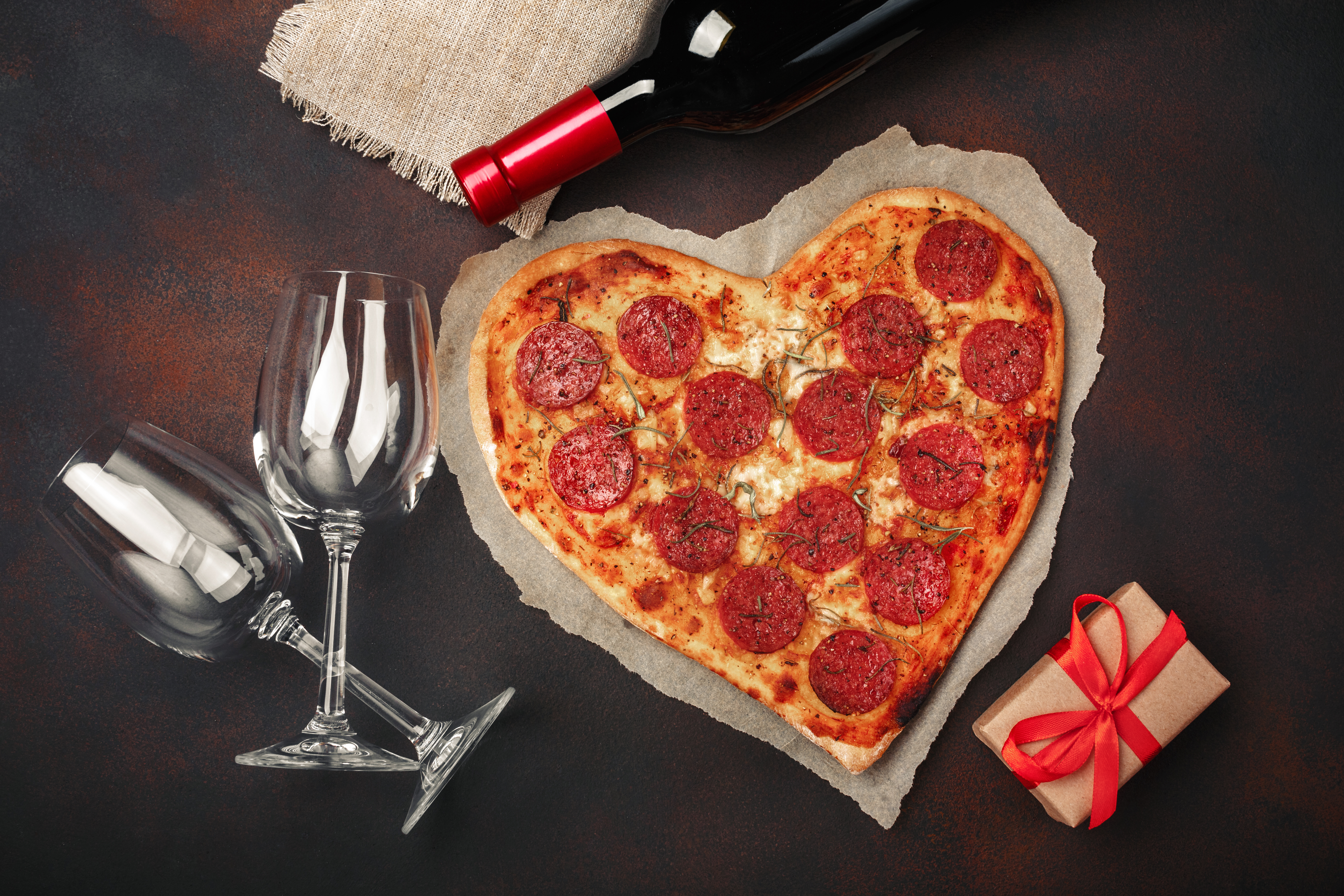 Día de San Valentín, pizza de corazón, ofertas y más en Chicago ...