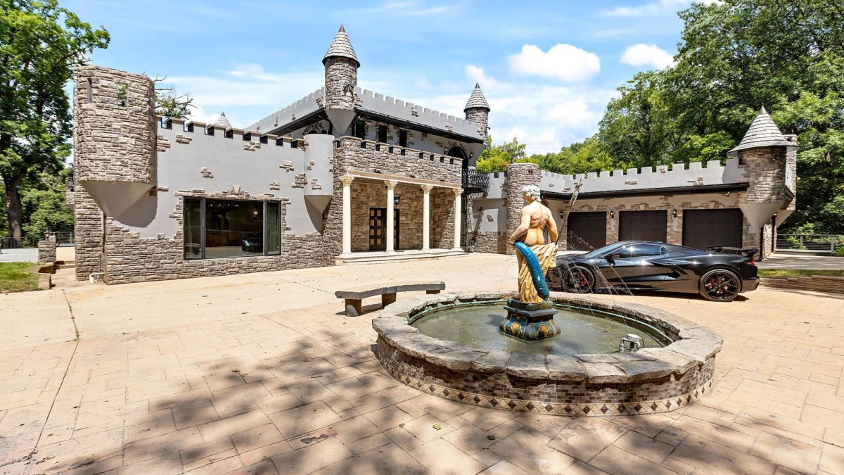 Illinois: Fotos de la casa castillo en venta por más de $1 millón – Telemundo Chicago
