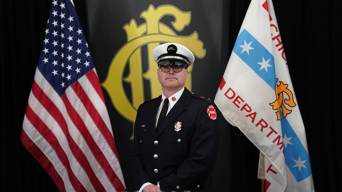 Último adiós a teniente de Bomberos de Chicago – Telemundo Chicago