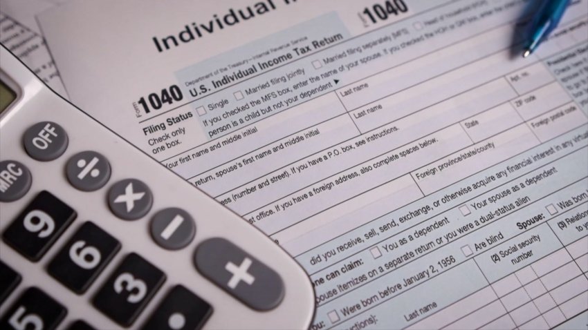 When can you start filing taxes in 2026? Dates to know – NBC Chicago