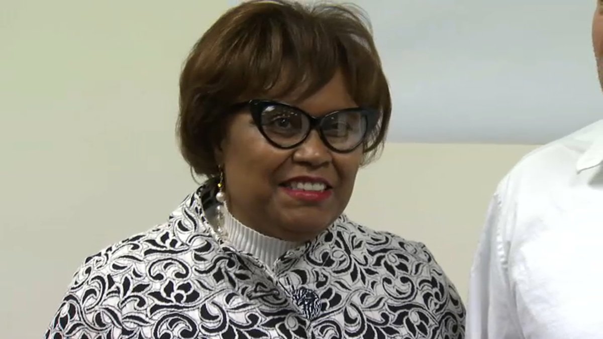 Muere Karen Yarbrough, secretaria del condado Cook – Telemundo Chicago