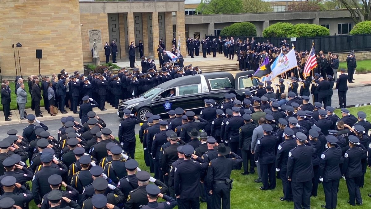 Dan último adiós al oficial Luis Huesca de la policía de Chicago ...