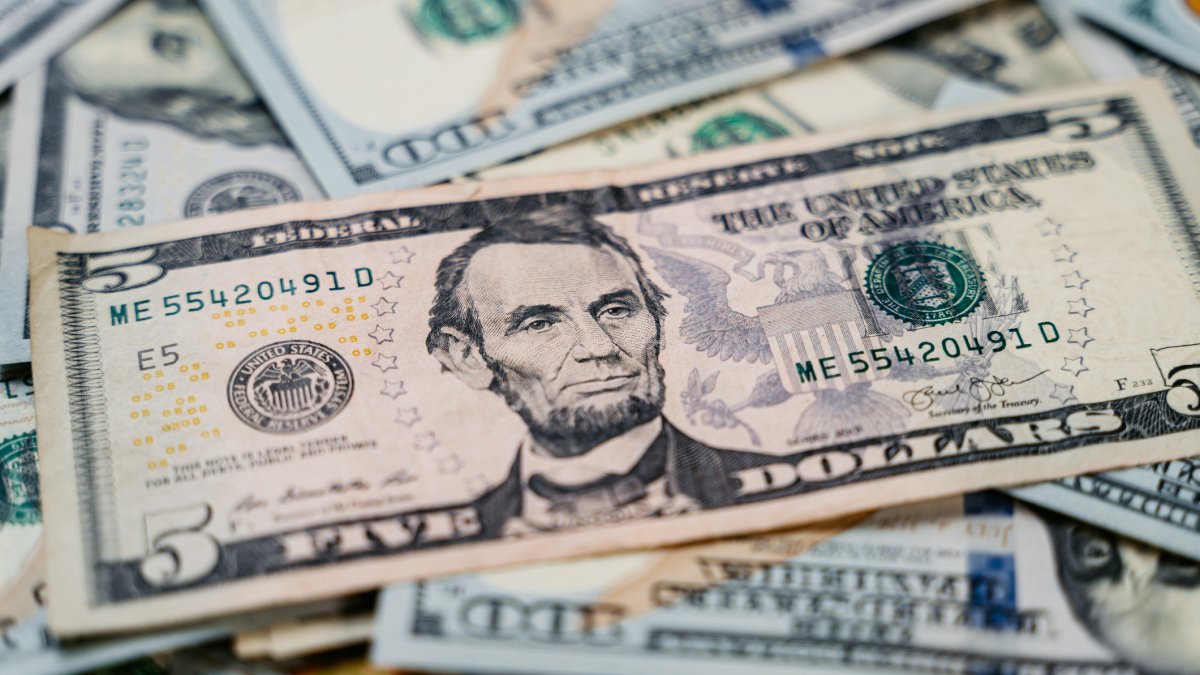 Estos billetes de $5 que valen miles podrían estar escondidos en su ...