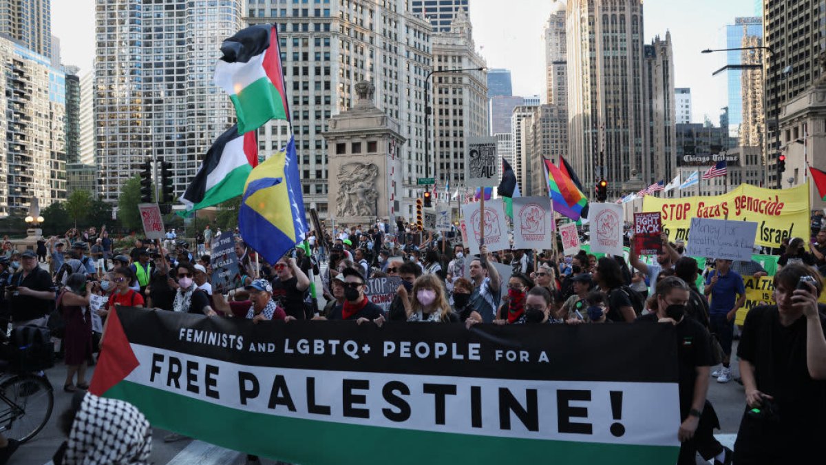 Chicago: cierra DNC con protestas en favor de Gaza – Telemundo Chicago
