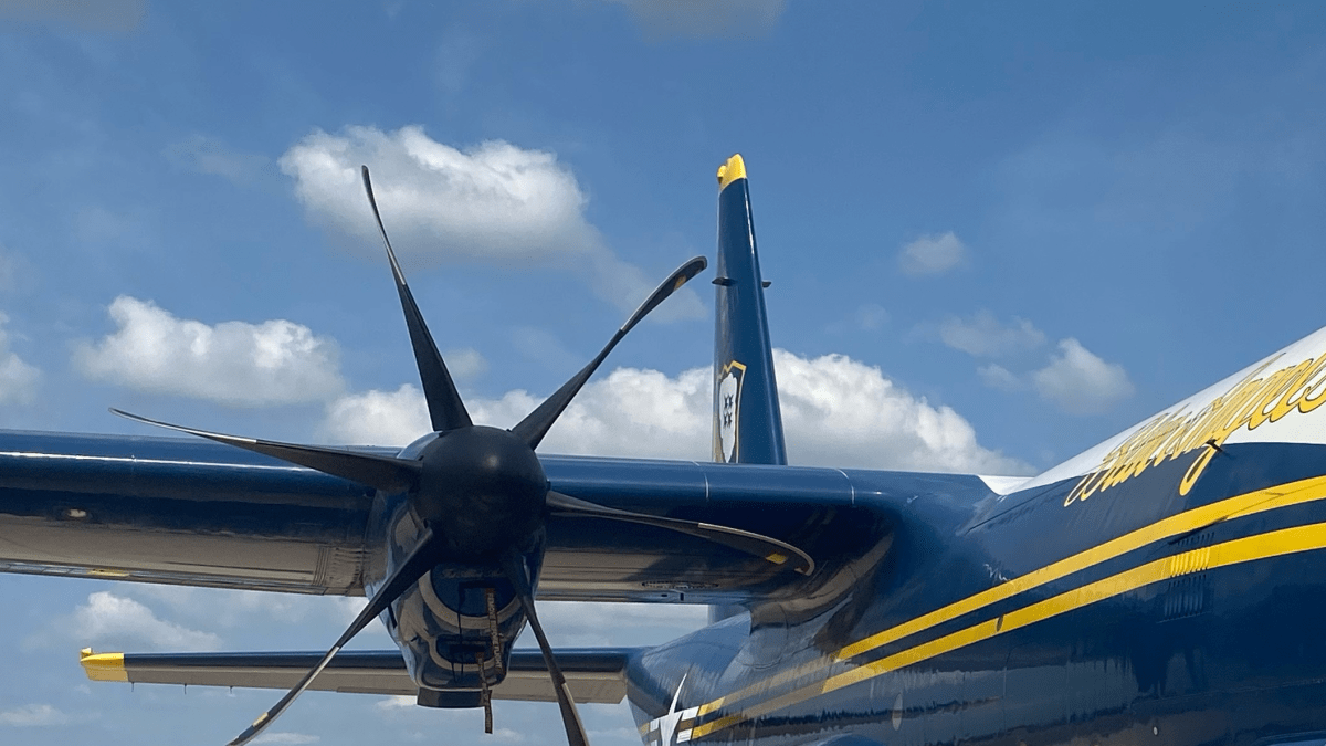 Aviones de combate Blue Angels practican para el Chicago Air and Water ...