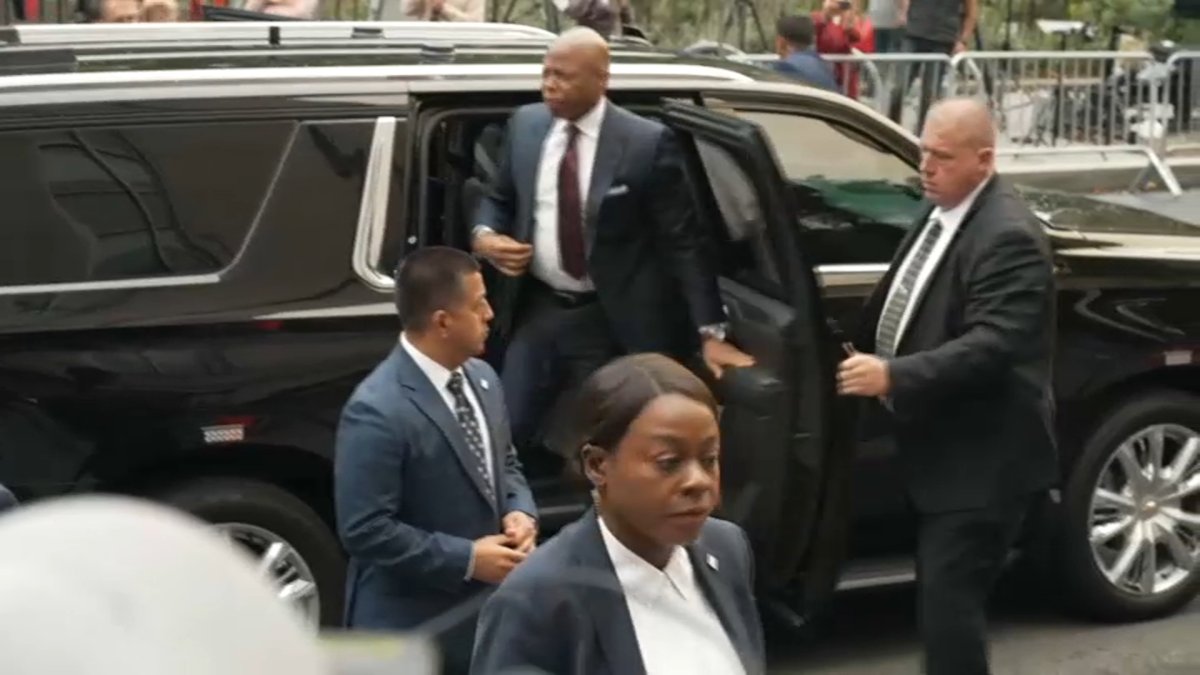 Alcalde Eric Adams comparece en corte de Nueva York – Telemundo Chicago