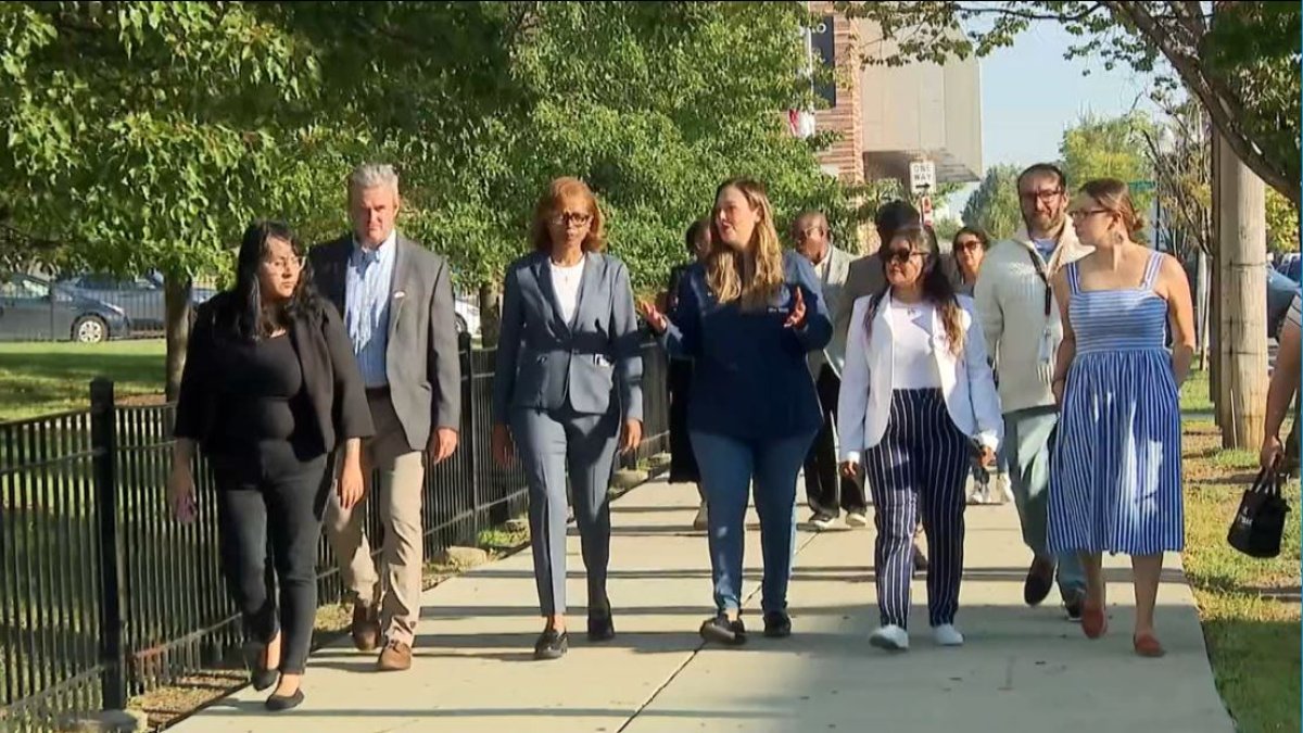 ¿En qué consiste el programa Safe Passage de CPS? – Telemundo Chicago