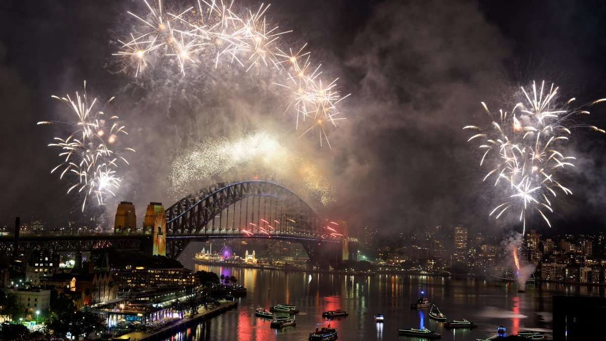 Sydney recibe el Año Nuevo con un gran espectáculo – Telemundo Chicago