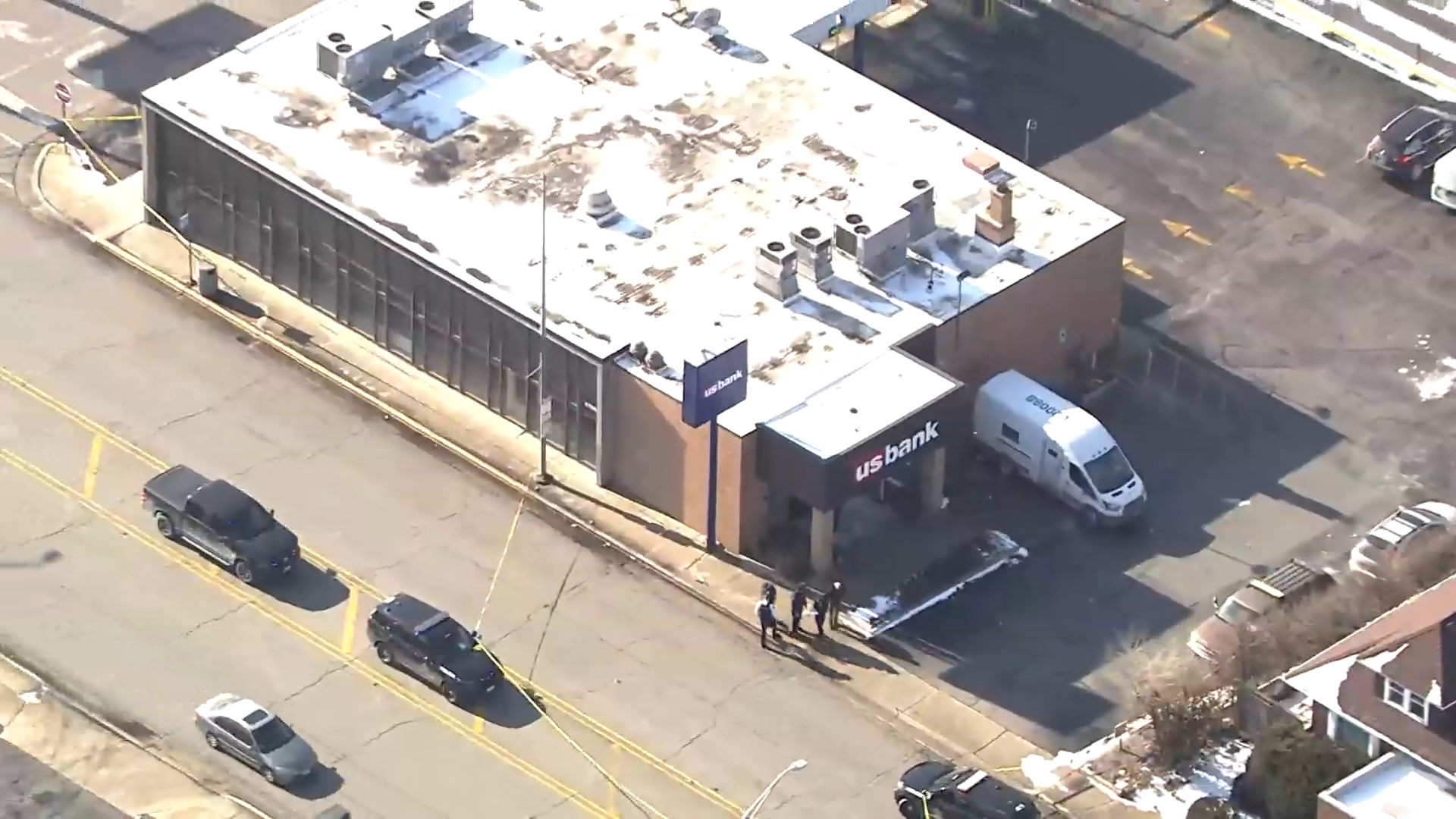 Policía y FBI responden a intento de robo en Blue Island – Telemundo ...