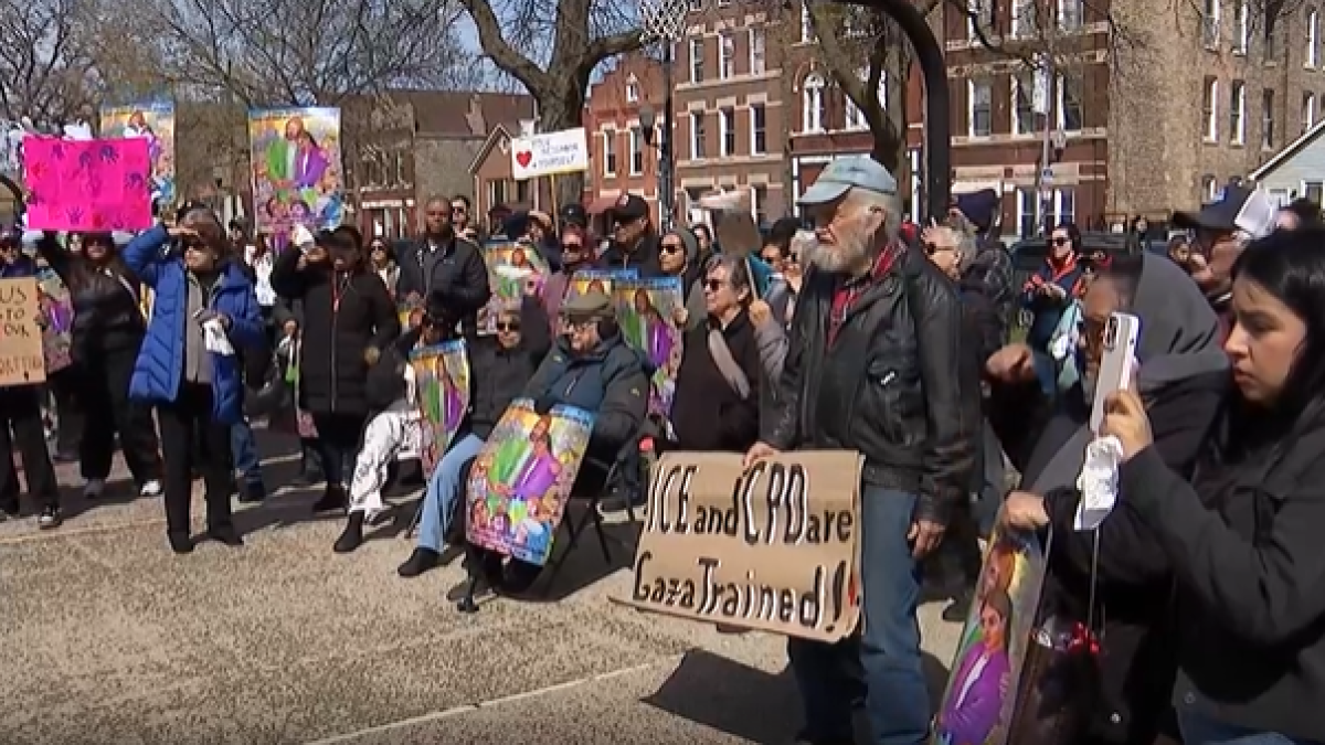 Iglesias en Pilsen marchan por inmigrantes y sacar a ICE – Telemundo ...